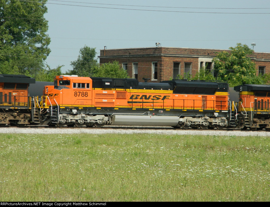 BNSF 8788